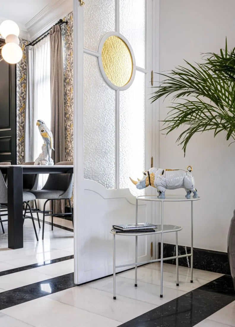 Rinoceronte Cyborg – Estrelas Haute Living