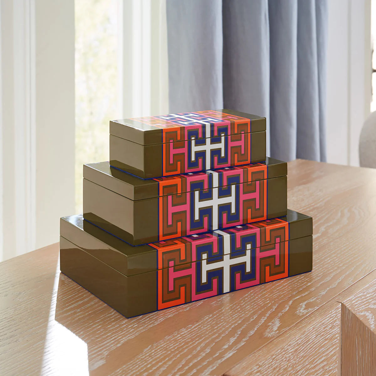 Madrid Box Medium – Estrelas Haute Living