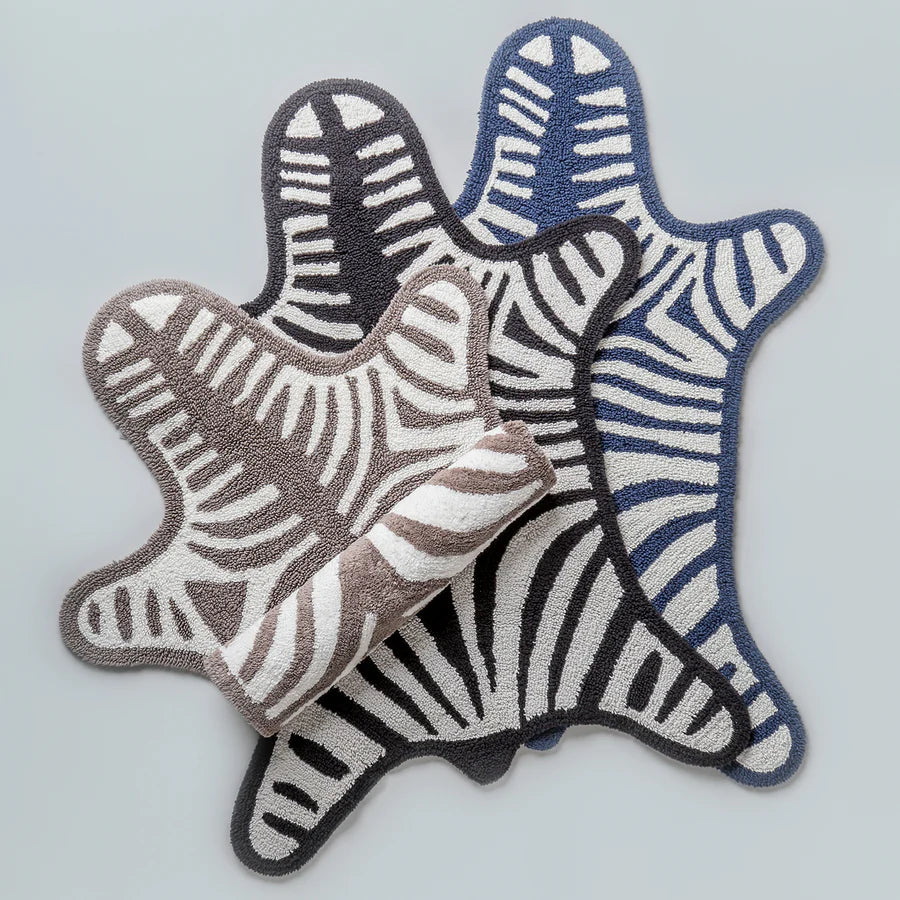 Reversible Zebra Bath Mat - Navy Blue – Estrelas Haute Living